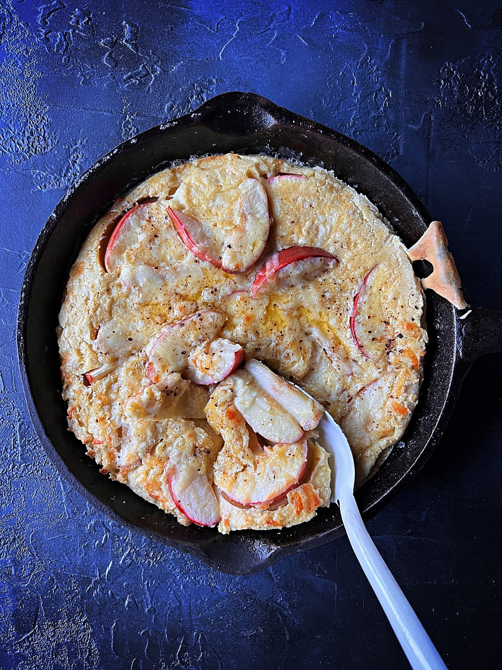 Dutch Baby apple and cheese pancake - MsMarmiteLover